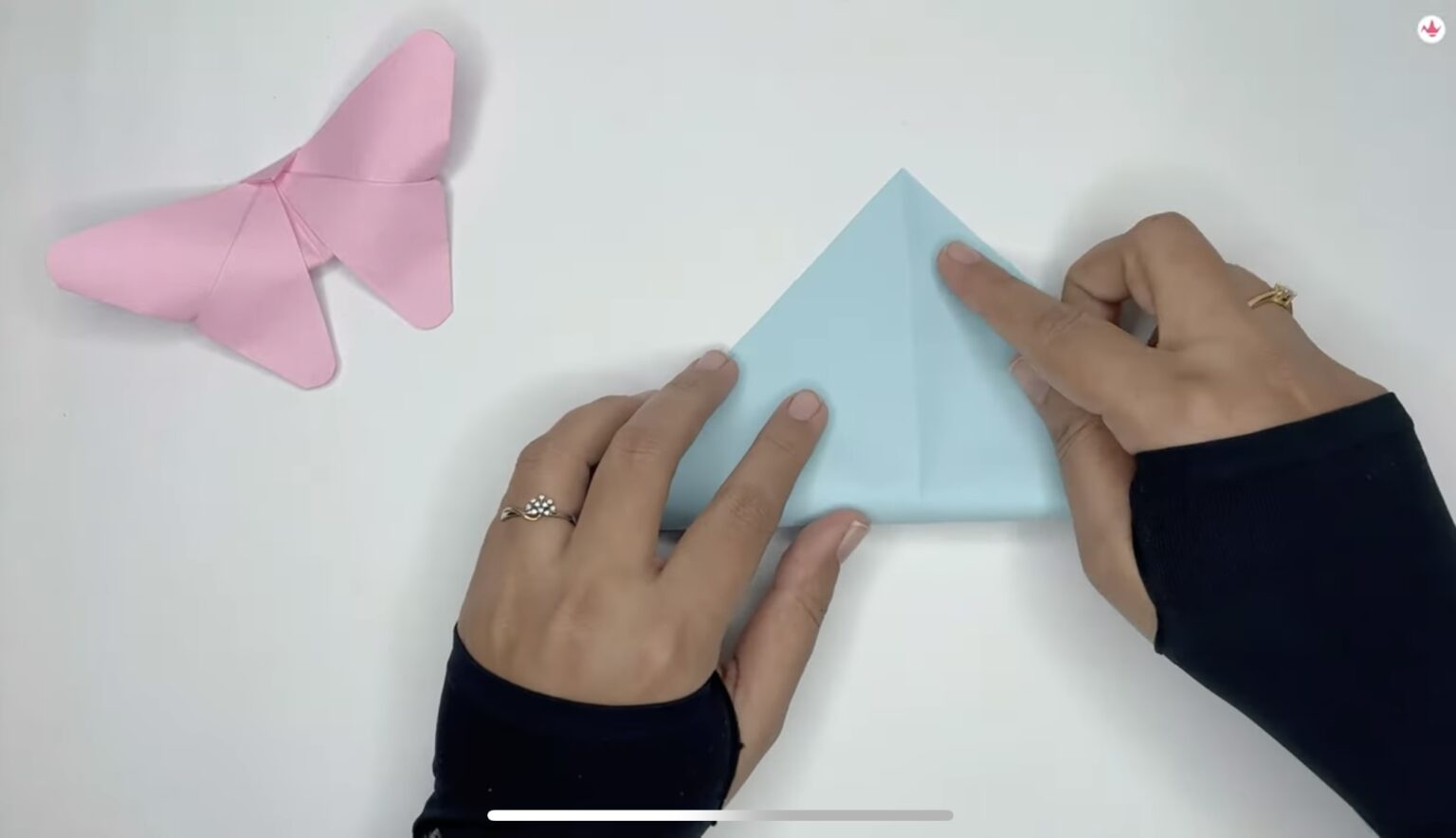 How To Make Paper Butterfly (Tutorial With Pictures) - fabbcraft