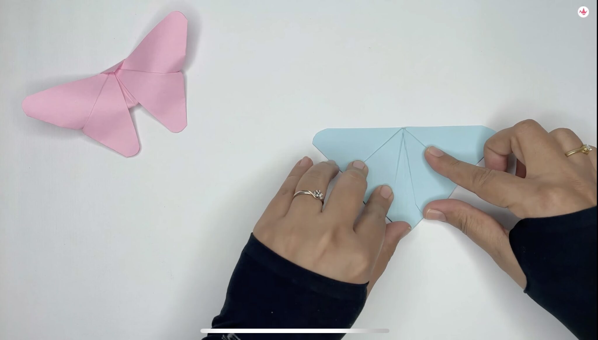 How To Make Paper Butterfly (Tutorial With Pictures) - fabbcraft