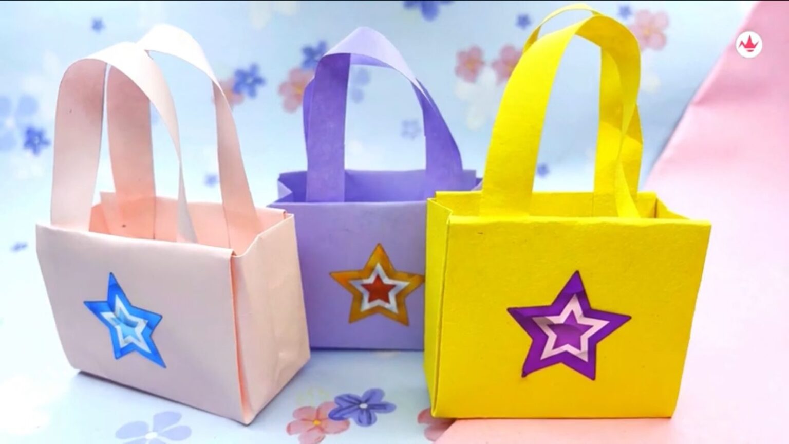 How To Make Paper Bag With Handles - Video Tutorial And Pictures ...