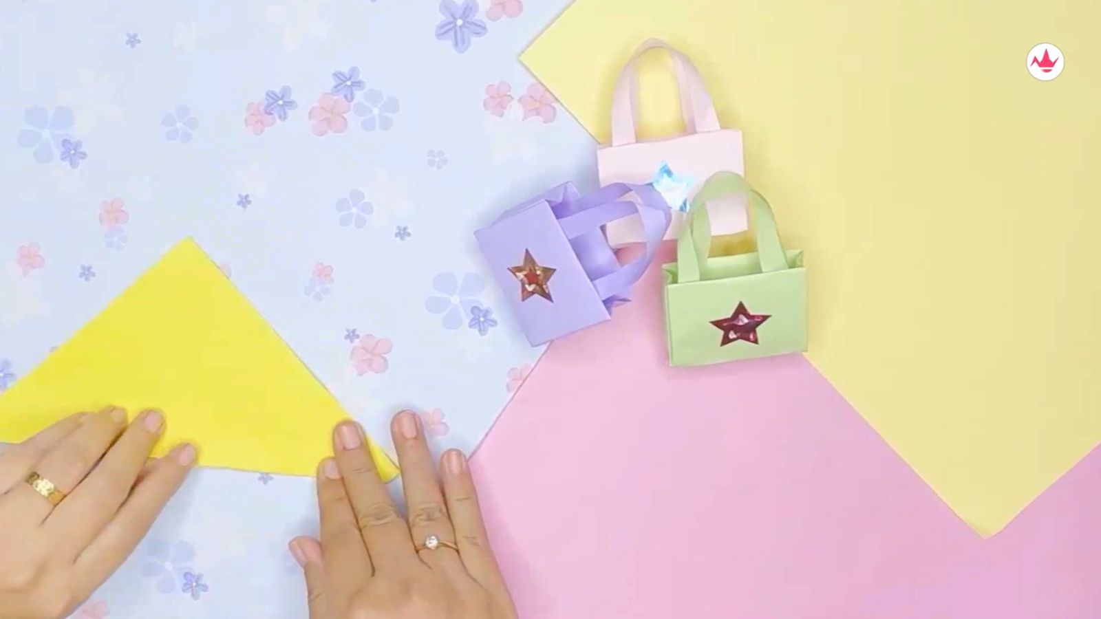 How To Make Paper Bag With Handles - Video Tutorial And Pictures ...