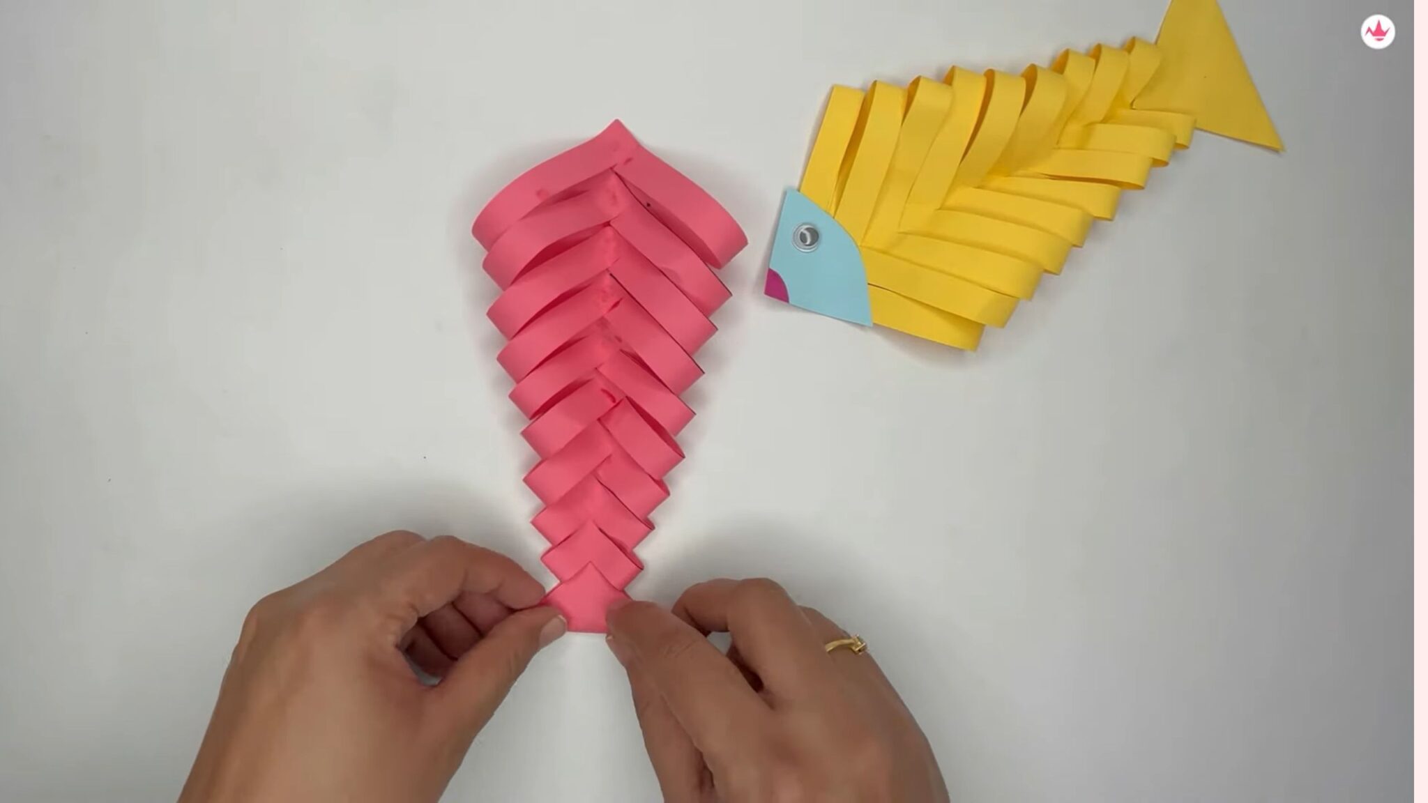 How To Make DIY Moving Paper Fish - fabbcraft