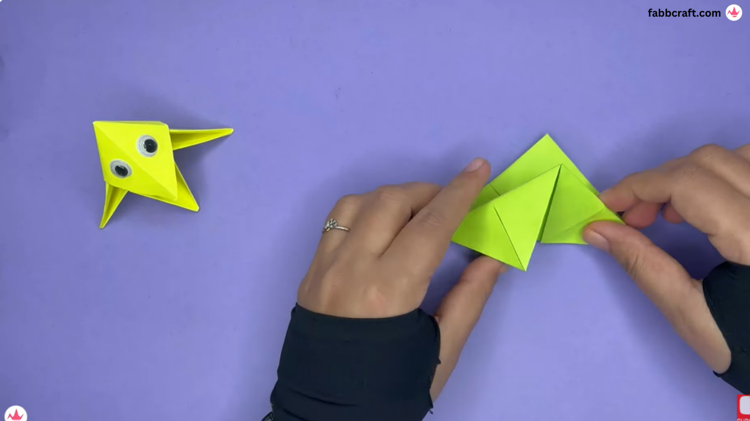 How To Make Easy Origami Moving Toy For Kids (Video + Tutorial) - fabbcraft