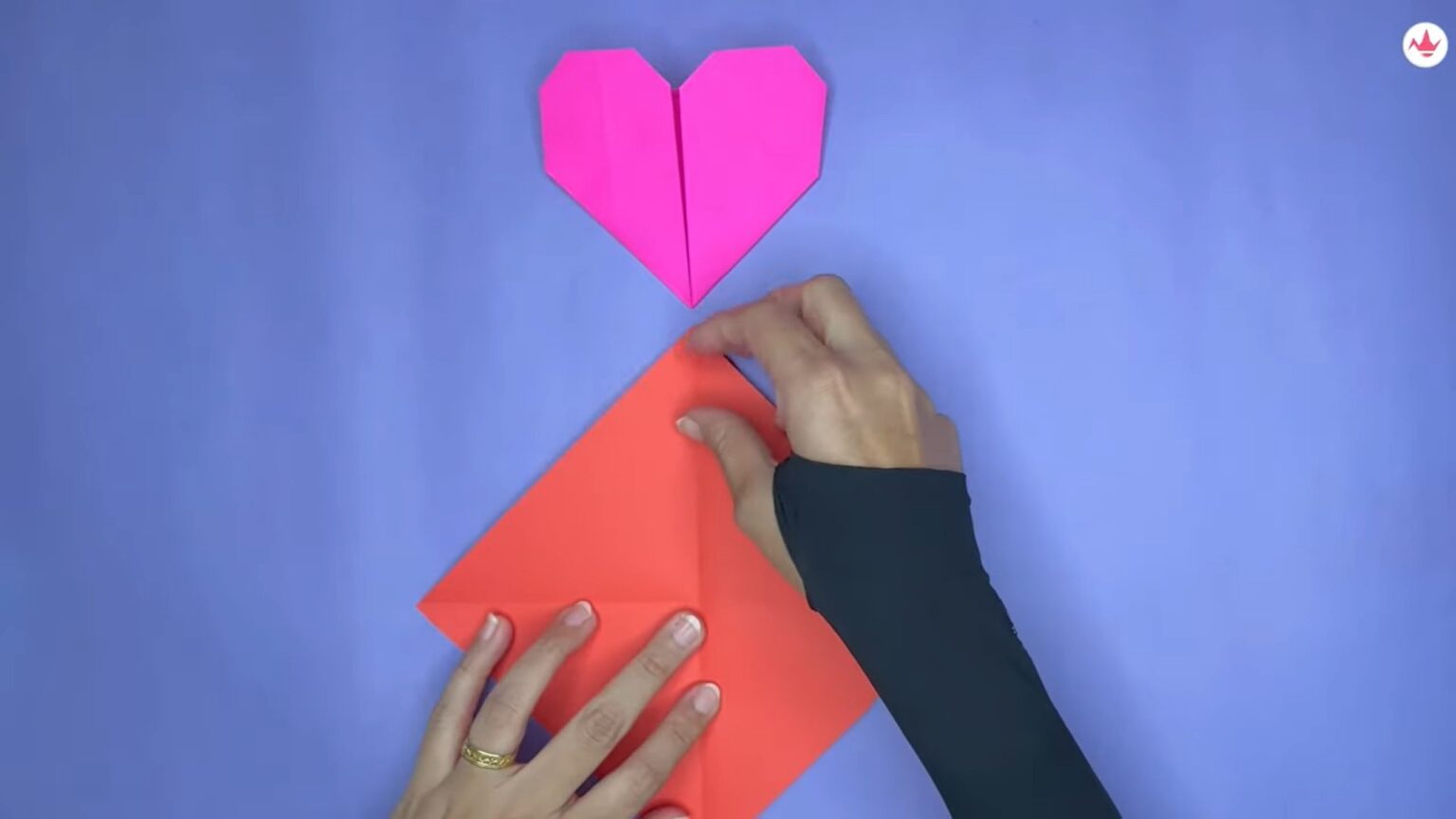 How To Make Easy Origami Heart (Video + Tutorial) - fabbcraft